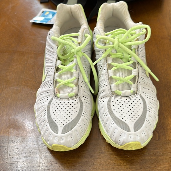 nike Shocks | Shoes | White And Neon Green Nike Shocks | Poshmark